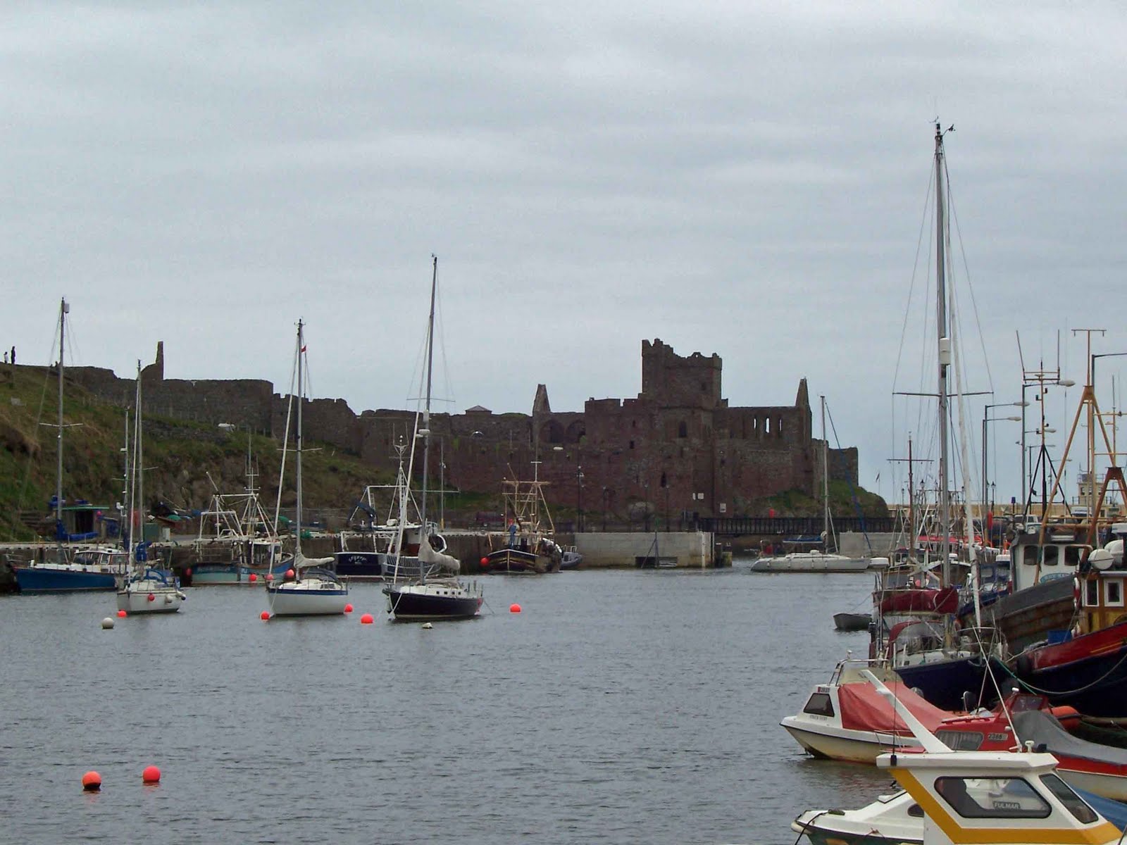 The castles, towers and fortified buildings of Cumbria: Peel Castle ...
