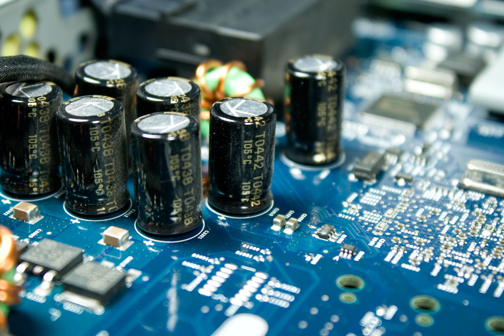 iMac G5 Logic Board bad capacitors ~ CE's Geekbook