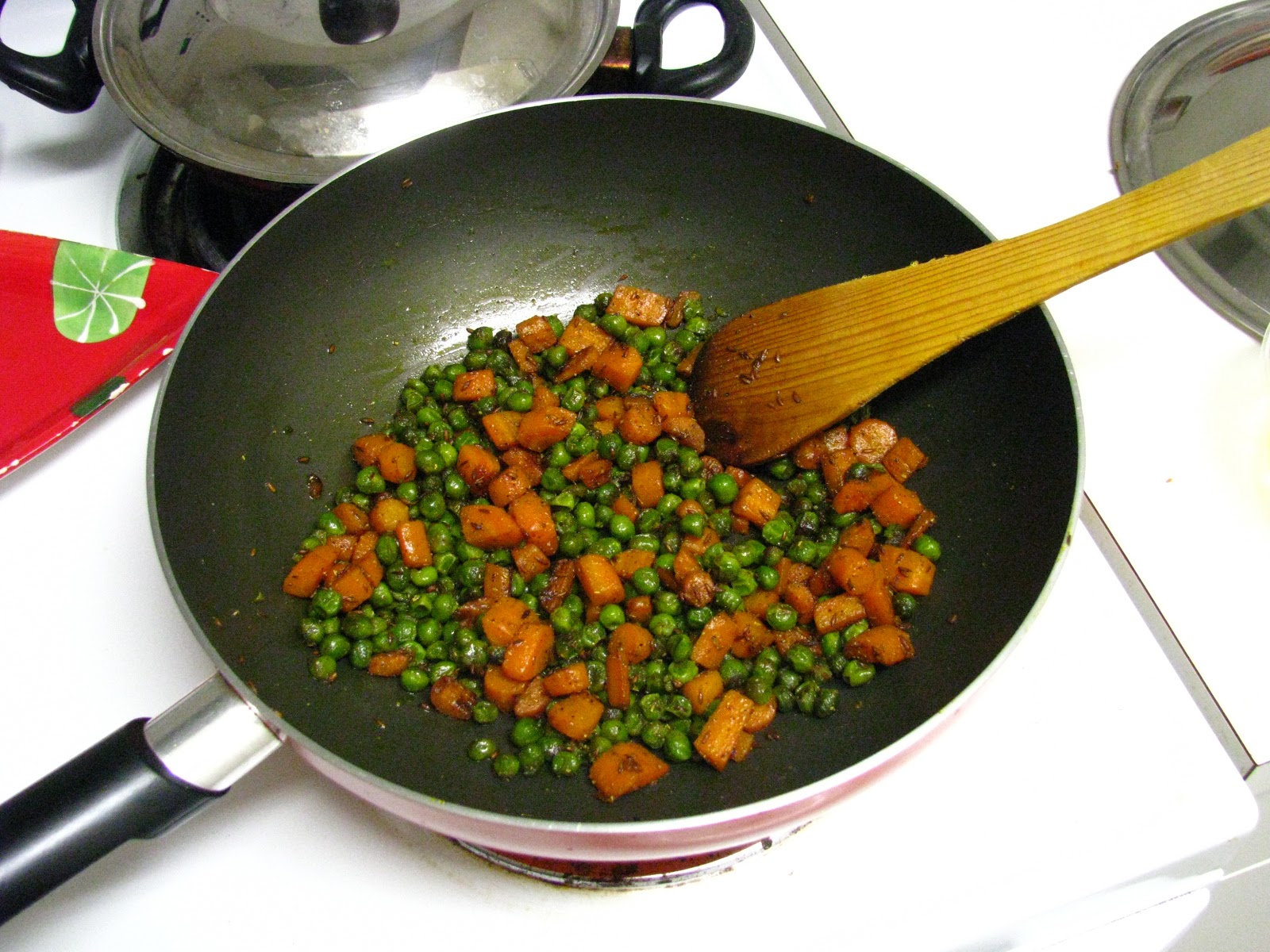 Salt to Taste: Carrot & Peas medley