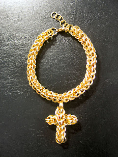 Marika's handcrafted jewellery: Full persian with cross