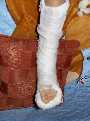 Vlad Andrei: Cu un picior in... atela gipsata