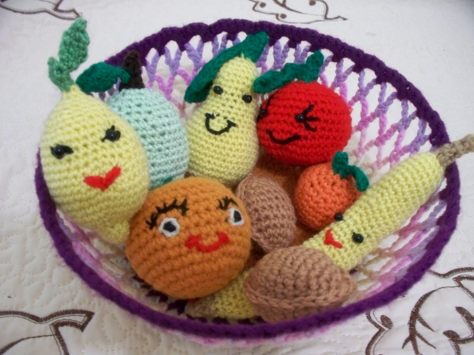 CROCHET MONIK HANDMADE: Cos crosetat 15 lei