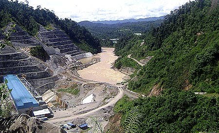 Malaysians Must Know the TRUTH: Bakun dam ready, but pledges to natives ...