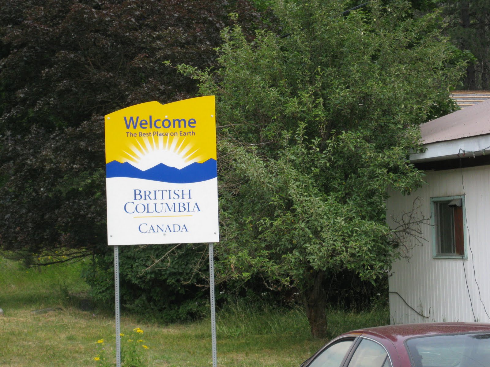 LeRoux's On The Road Again: Welcome Canada sign