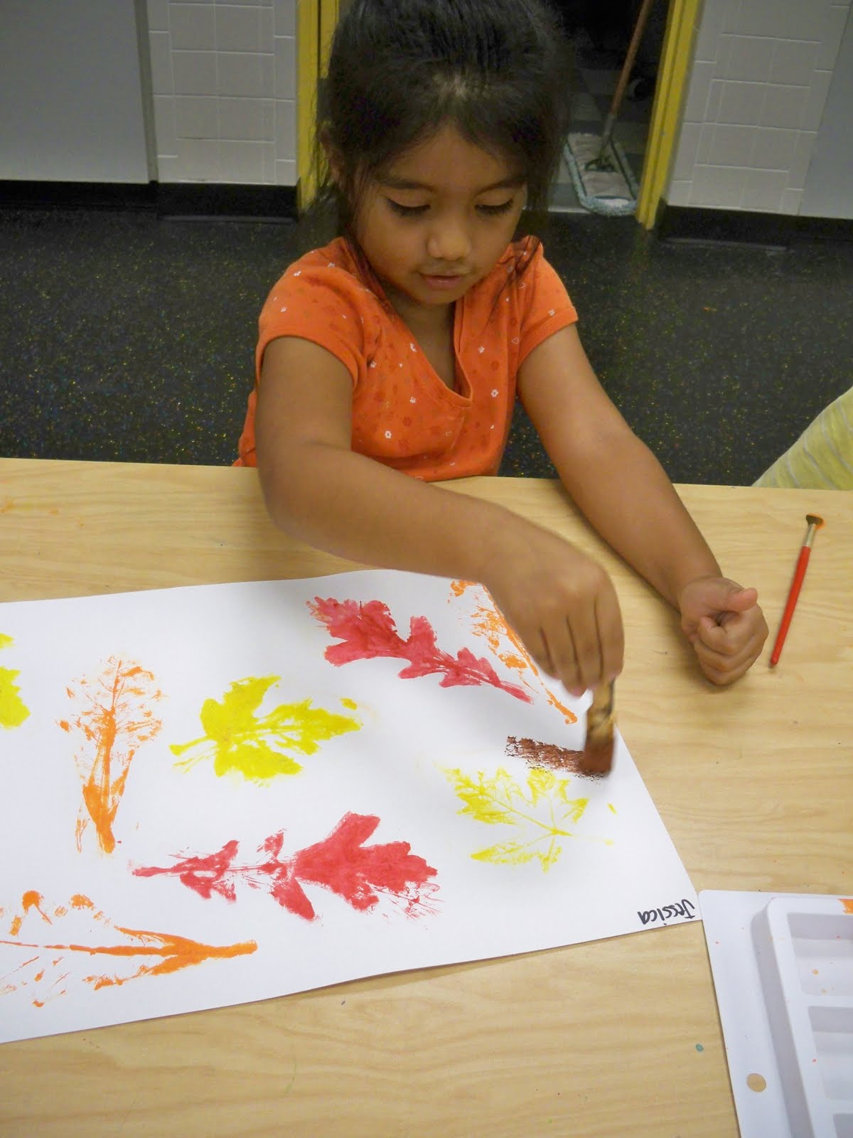 we heart art: Fall Leaf Stamping