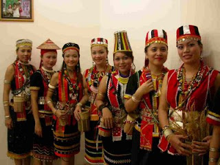 sipadahtech: A Bidayuh Girl from Sipadah