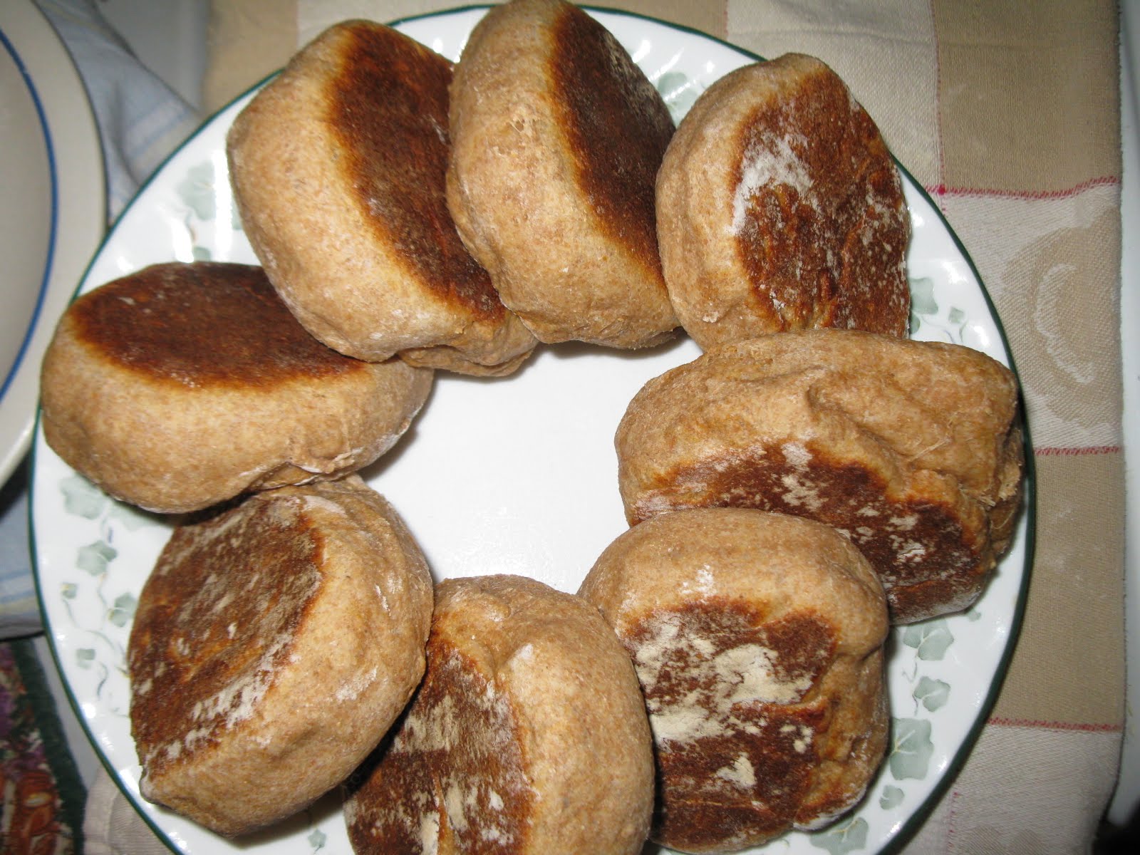 Simply Homemaking: How to Slice an English Muffin