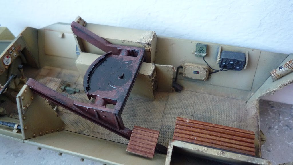 Military Modelling: Sdkfz 251/22 Ausf. D - The Interior