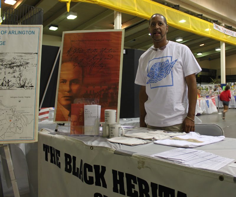 Ode Street Tribune: black heritage near Rosslyn