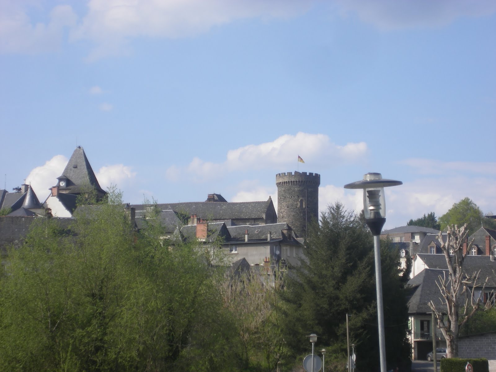 ALLASSAC PLUS BELLE VILLE DU MONDE: d'ALLASSAC à ALLASSAC, en passant ...