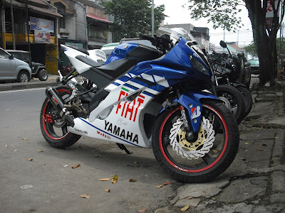 BANDUNG MODIFIKASI: VIXION Modifikasi Yamaha R6