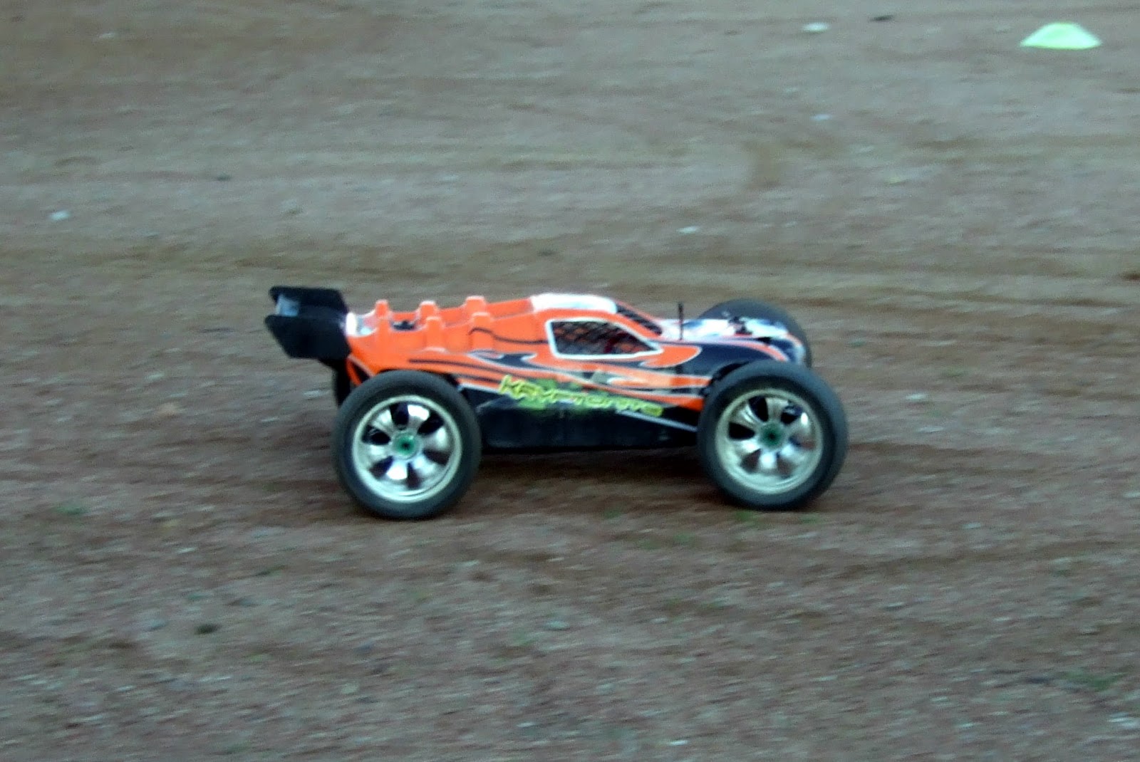 RC - Kyosho Inferno VE, Mini Z, Traxxas Ken Block et les autres ...