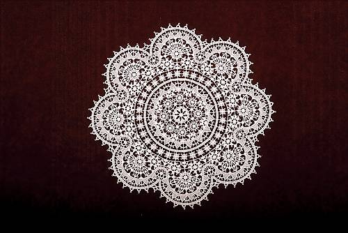 Stitch, mom!: Lacemaking in Croatia