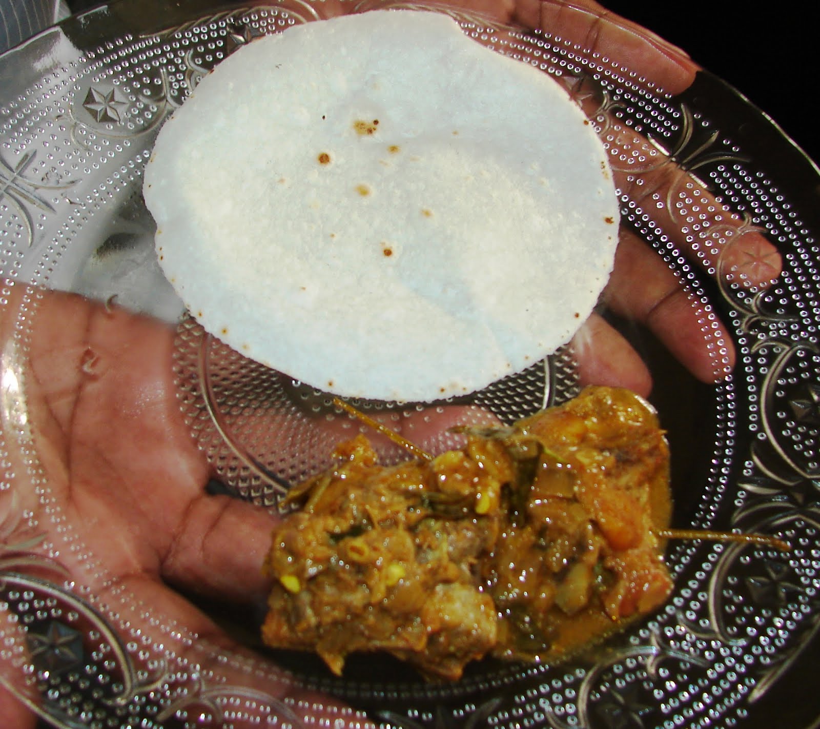 Taste and Art: Ari Pathiri