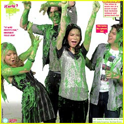 Rowy's Reads :]: iCarly Slimed!