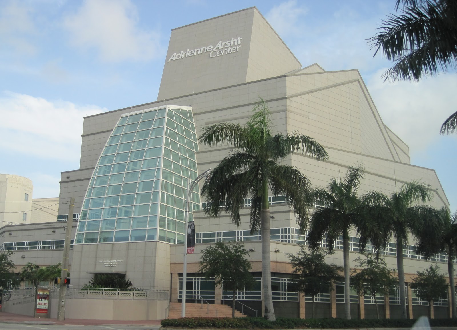 SeekingDecor: Inspiring Miami Architecture