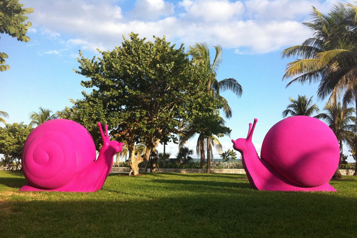 SeekingDecor: Art Basel - Pink Snails Invade Miami Beach
