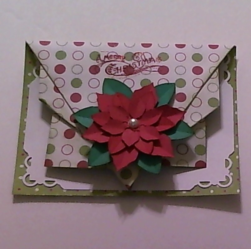 Crazy for Crafting by Linn: V Fold Front Christmas Card