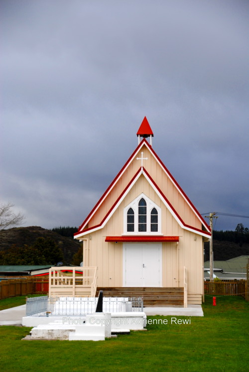 Introducing Maori Lifestyles: A Ngati Pikiao Marae