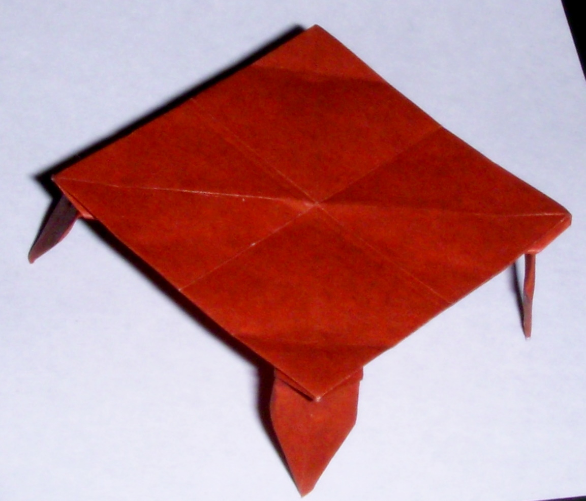 Origami: Origami Table
