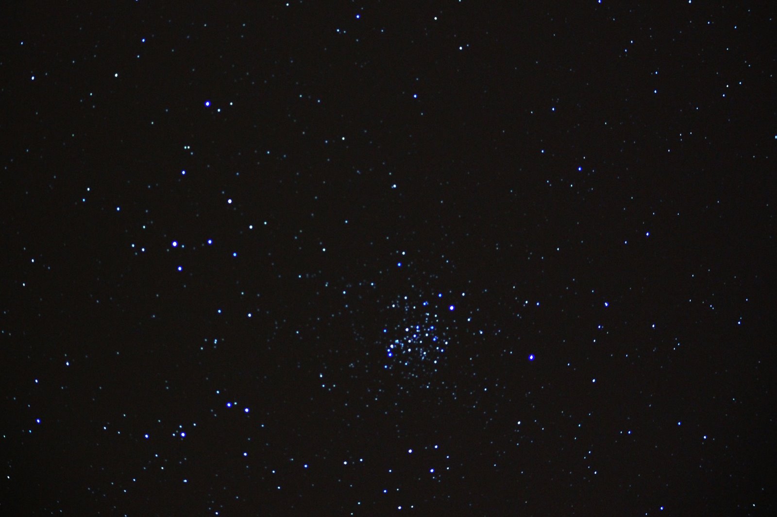 Criaturas Feroces: M67, King Cobra Cluster.