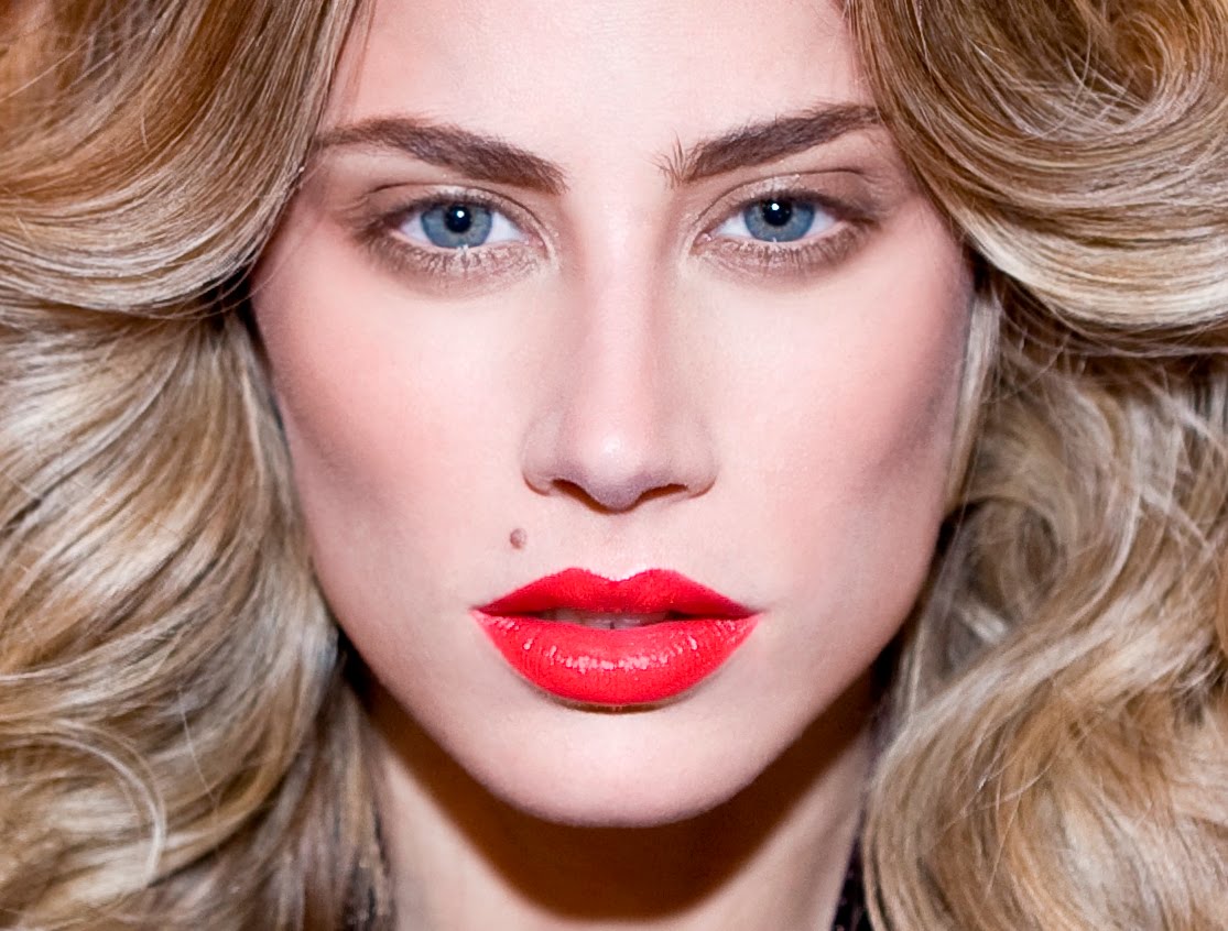 liraz agam - Hair stylist: havi mond hair 2010