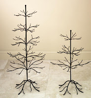 Different Uses of a Wrought Iron Tree | Handicrafts Guide