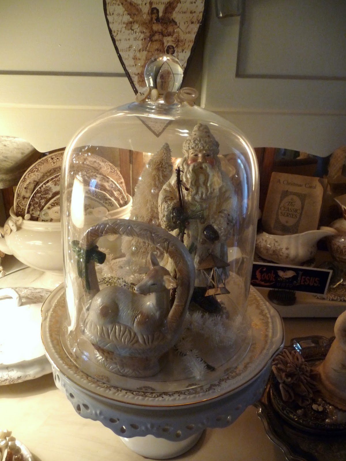 Heirlooms: Christmas Under Glass