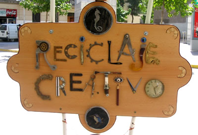 "Creatividad y Reciclado de Material"