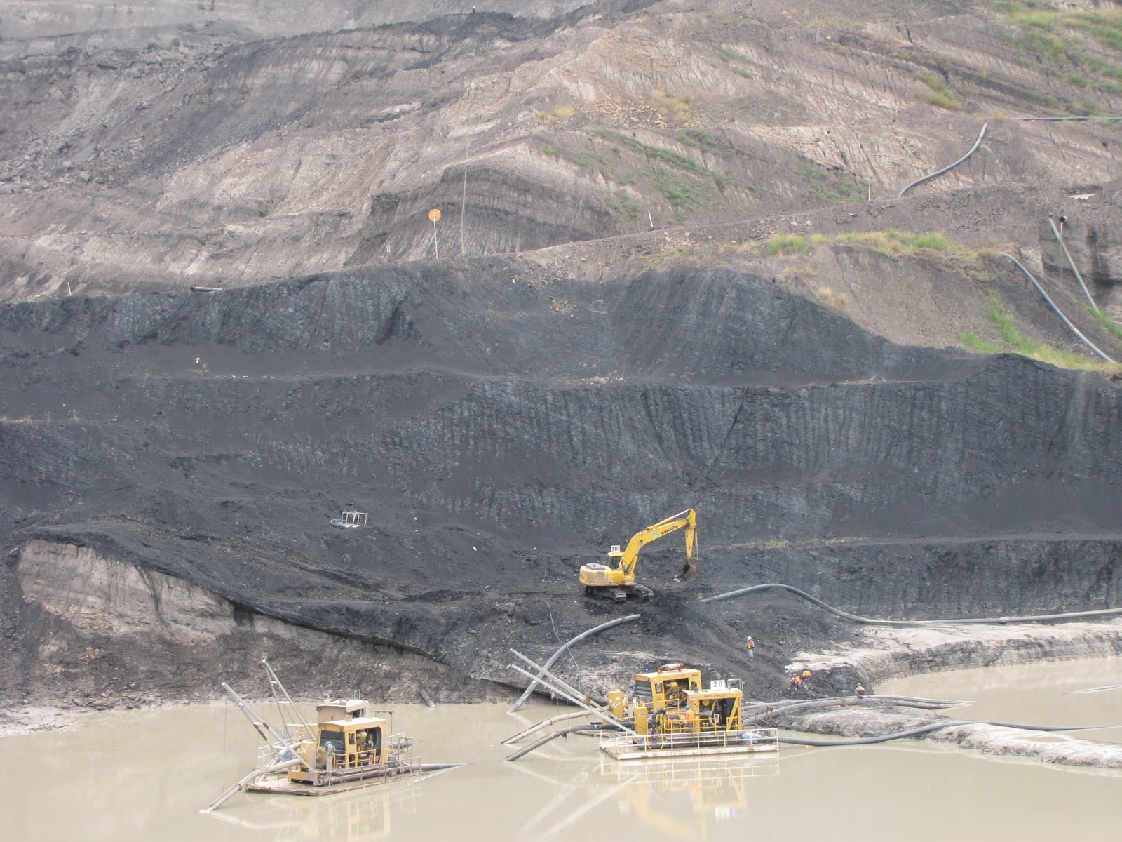 Xetyo: Mining coal areal adaro job BUMA