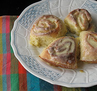 Quick Orange Rolls Recipe - Amanda's Cookin'