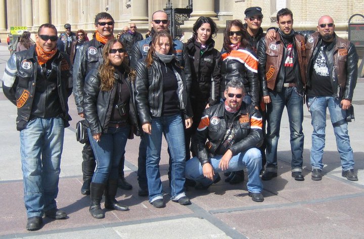 Anubis Custom Club: Perros del Ebro