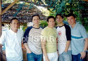 republik cinta studio: Hubert Webb goes out of jail