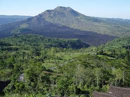 Volcanoes Of The Philippines: Mount Ragang
