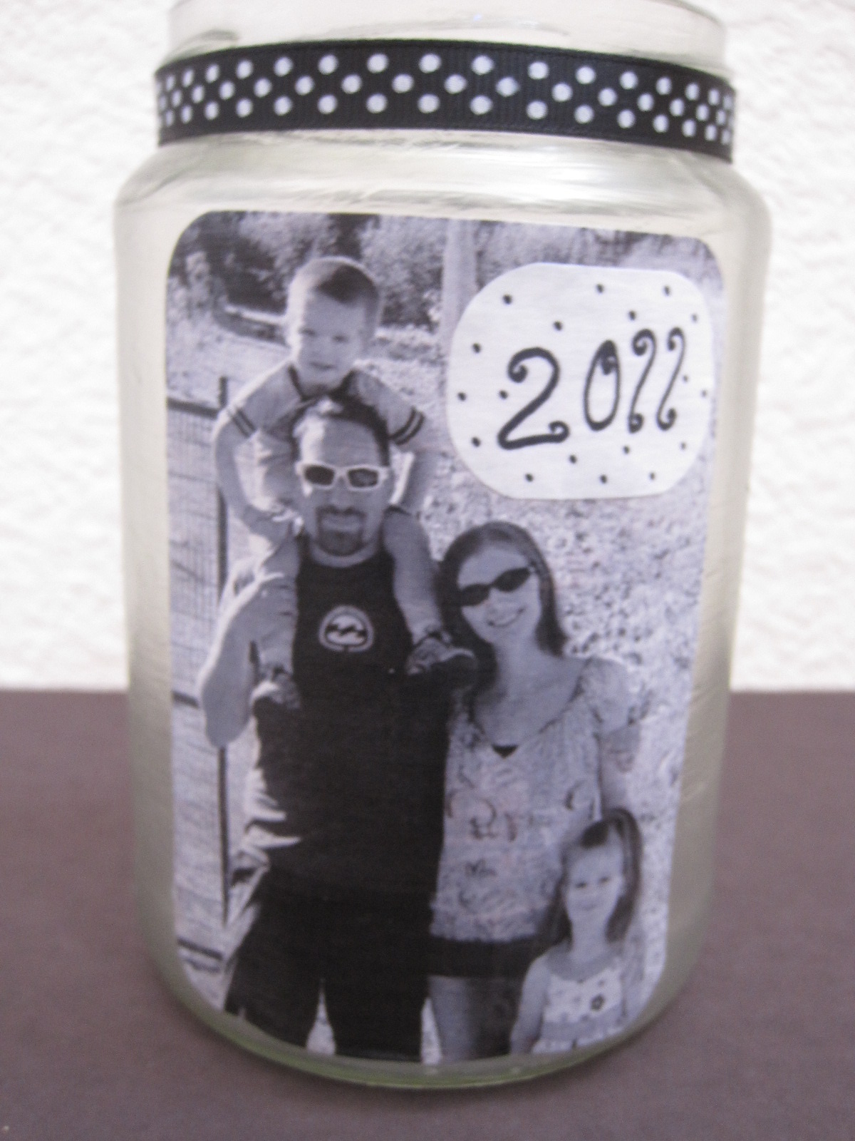 {La-de-la-de-da}: Time in a Jar