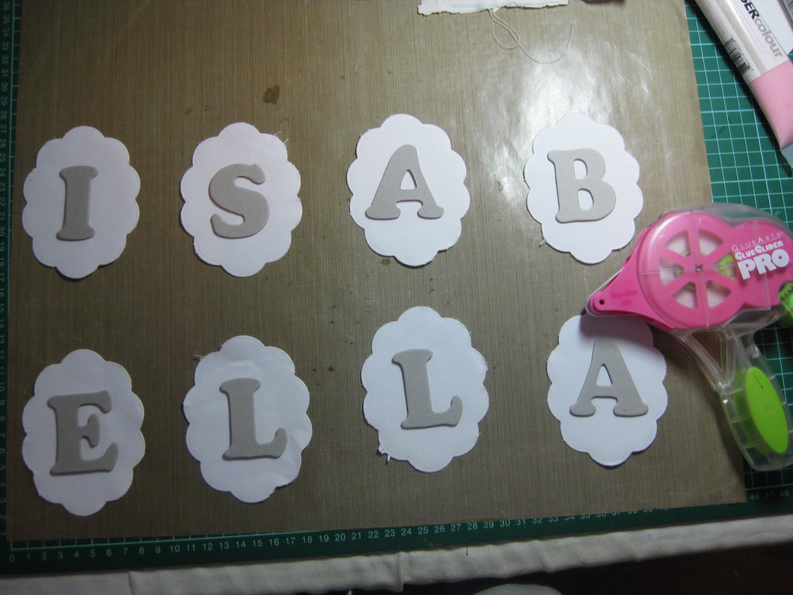 LINDA TRACE DESIGNS: Name Banner for Isabella