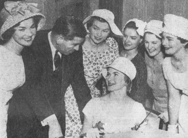 AUSTRALIAN BEAUTIES: 1960 MISS AUSTRALIA