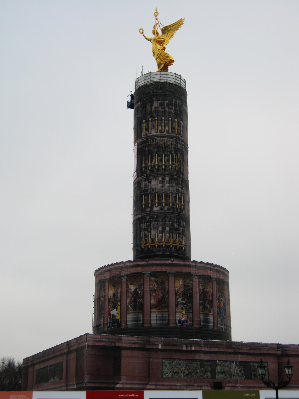 Jimo's cavern: Guten tag, Berlin, Germany!