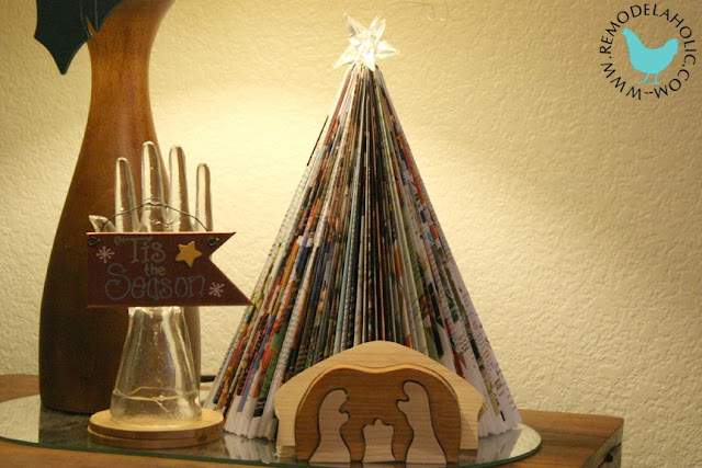 DIY Paper Christmas Tree from a Magazine (Paper Christmas Decorations ...