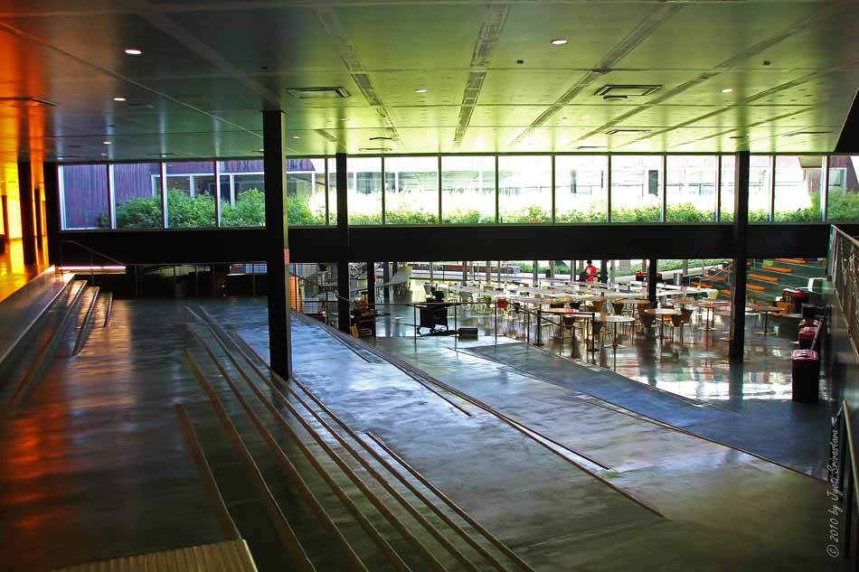 Chicago - Architecture & Cityscape: IIT Campus: The McCormick Tribune ...