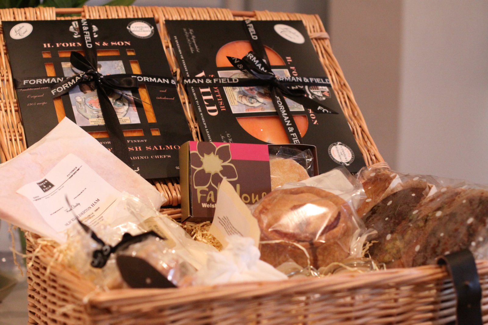 The London Foodie: Win a Luxury Christmas Hamper from Forman & Field