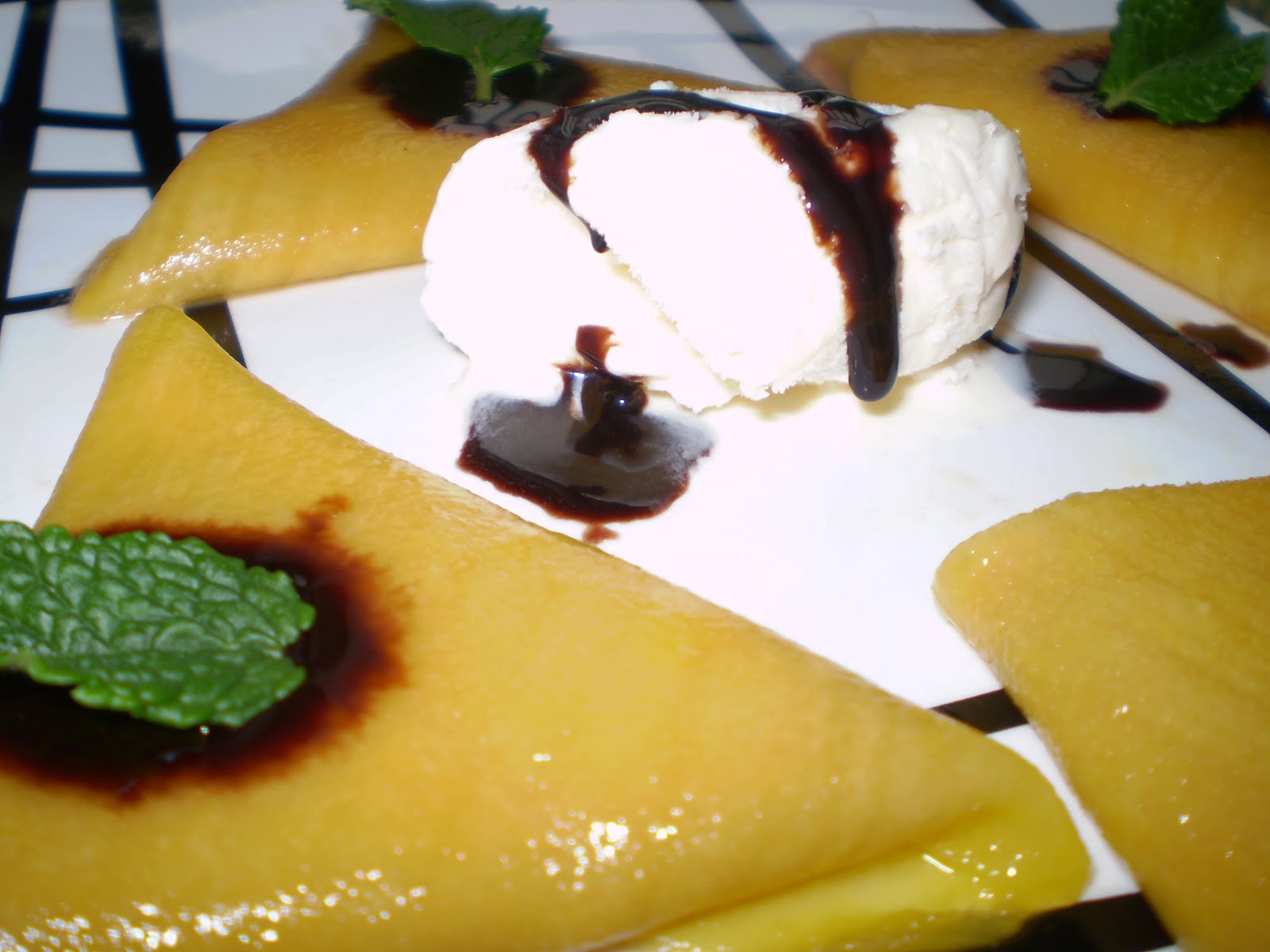 Hoy no sé qué cocinar: RAVIOLIS DE MANGO CON MOUSSE DE CHOCOLATE ...