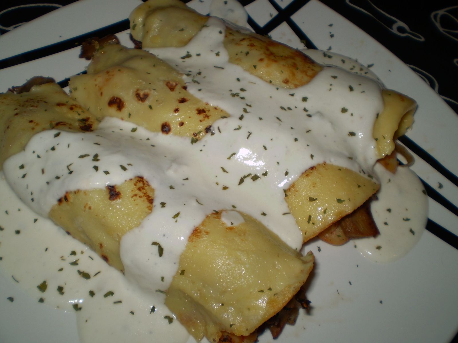 Hoy no sé qué cocinar: CREPES RELLENOS DE SETAS Y GAMBAS CON SALSA DE ...