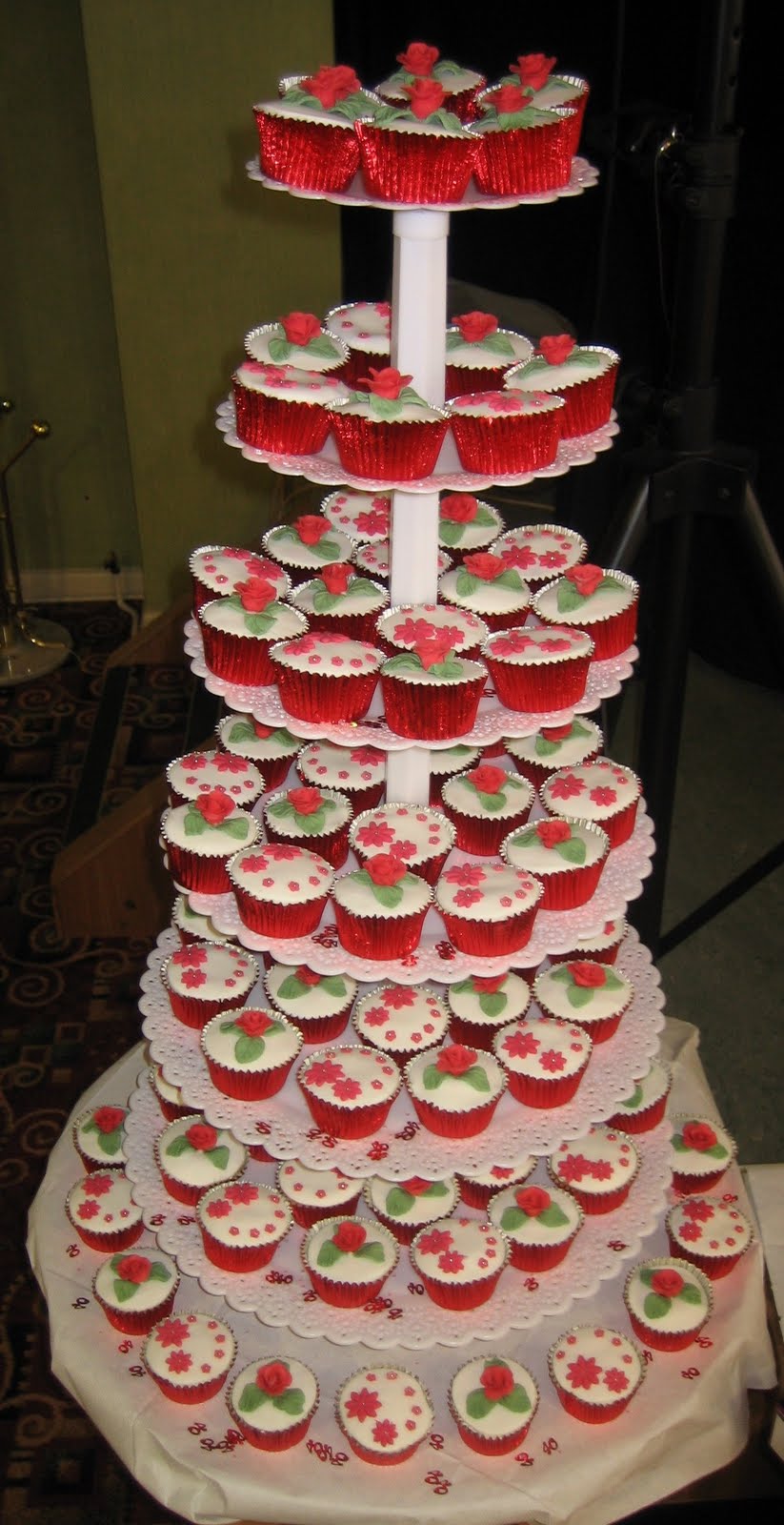 Sarah T Cakes: Ruby Wedding Anniversary cupcakes.