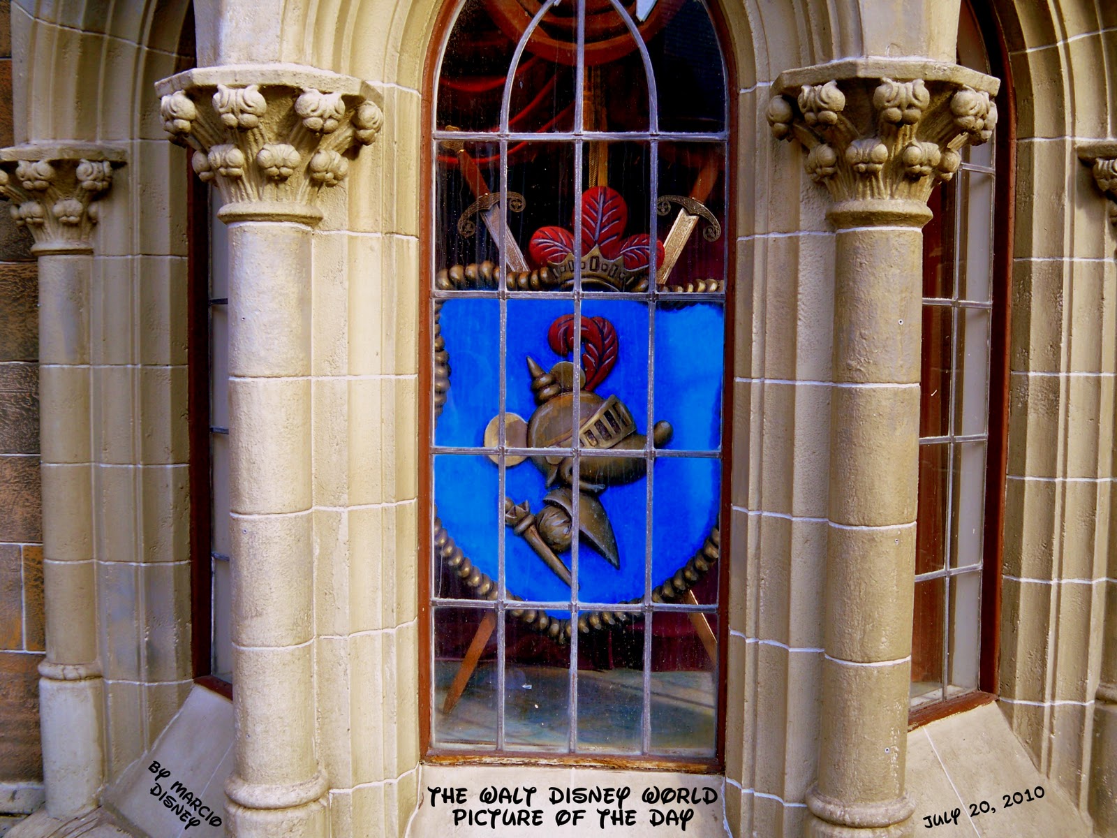 The Authentic Disney Parks Merchandise Blog: Sir Mickey's - Fantasyland ...