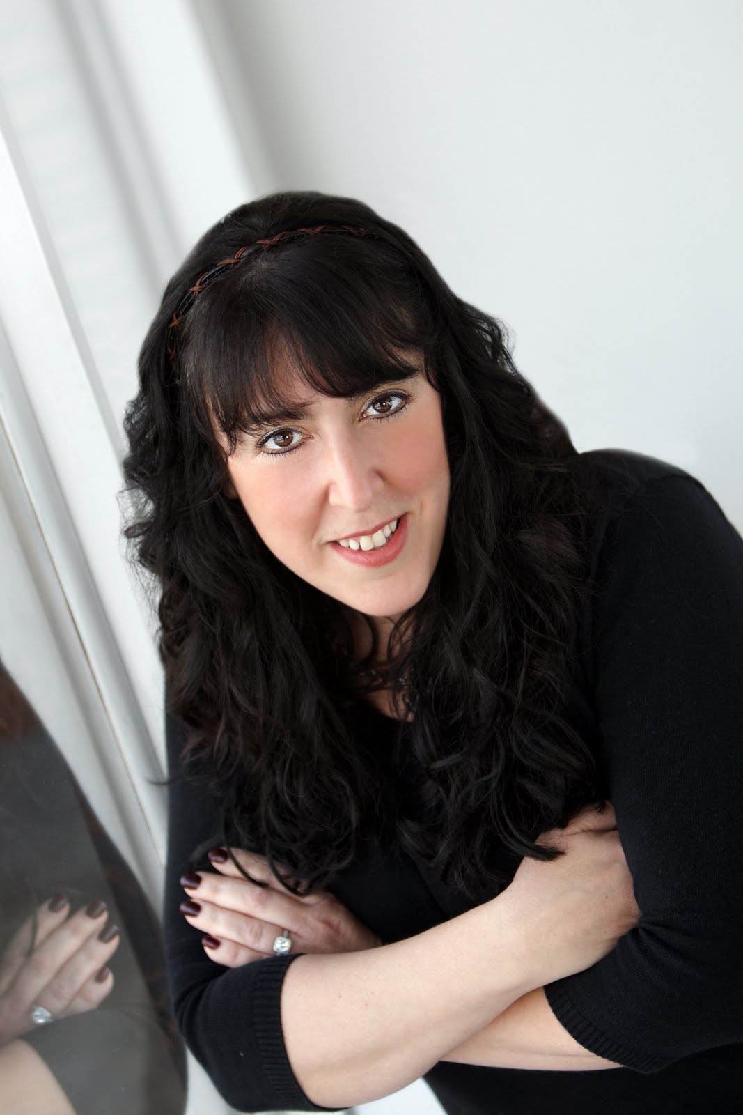 The Unprofessional Critic: Awesome Author Interview: Simone Elkeles