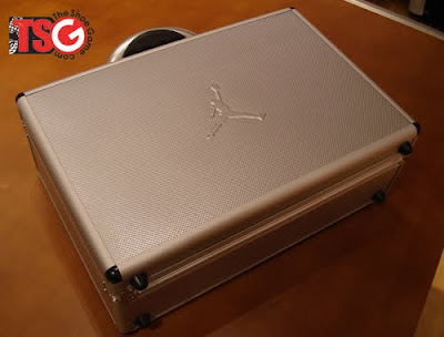 D3ADSTOCK AVE: IN THE SUITCASE!!!!!