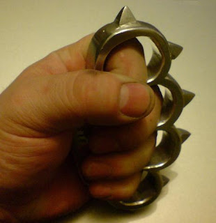 WeaponCollector's Knuckle Duster and Weapon Blog: "King of the Knuckle ...