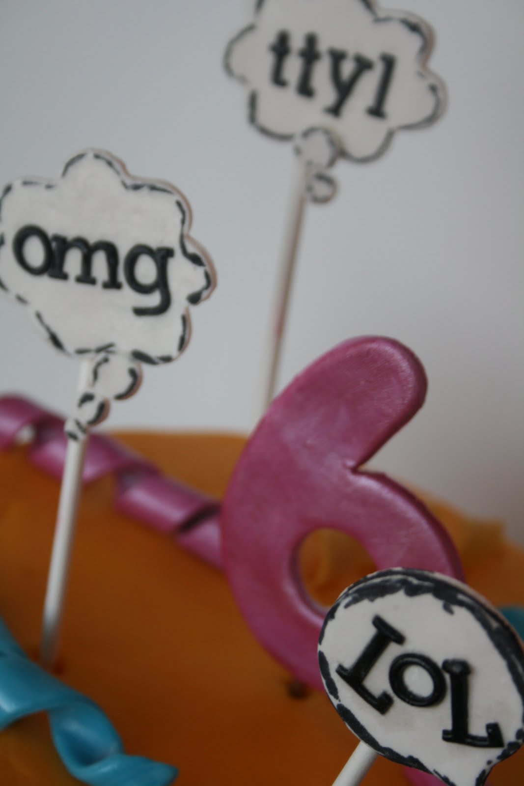 And Everything Sweet: I Carly cake...no wait...its an I Mia cake!