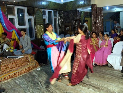 Bach'a Nagma Dancer |Search Kashmir